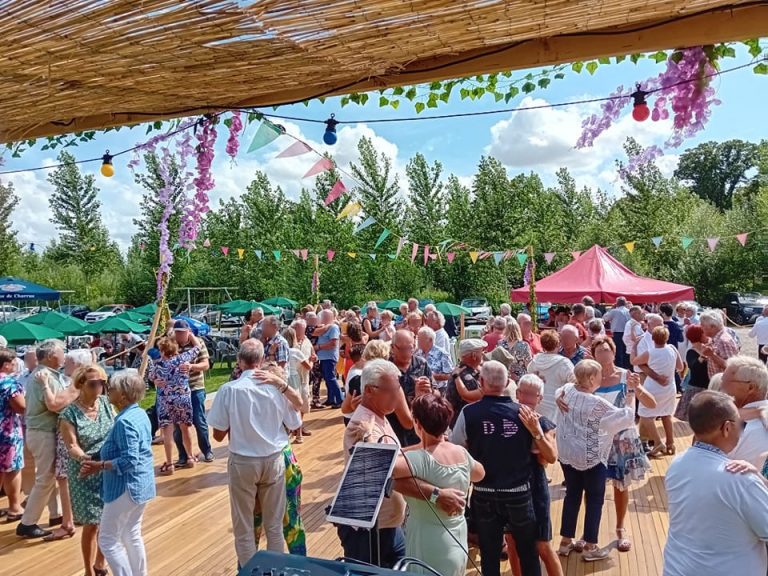 Les Viviers de Canaples | Bar | Brasserie | Guinguette | Pêche